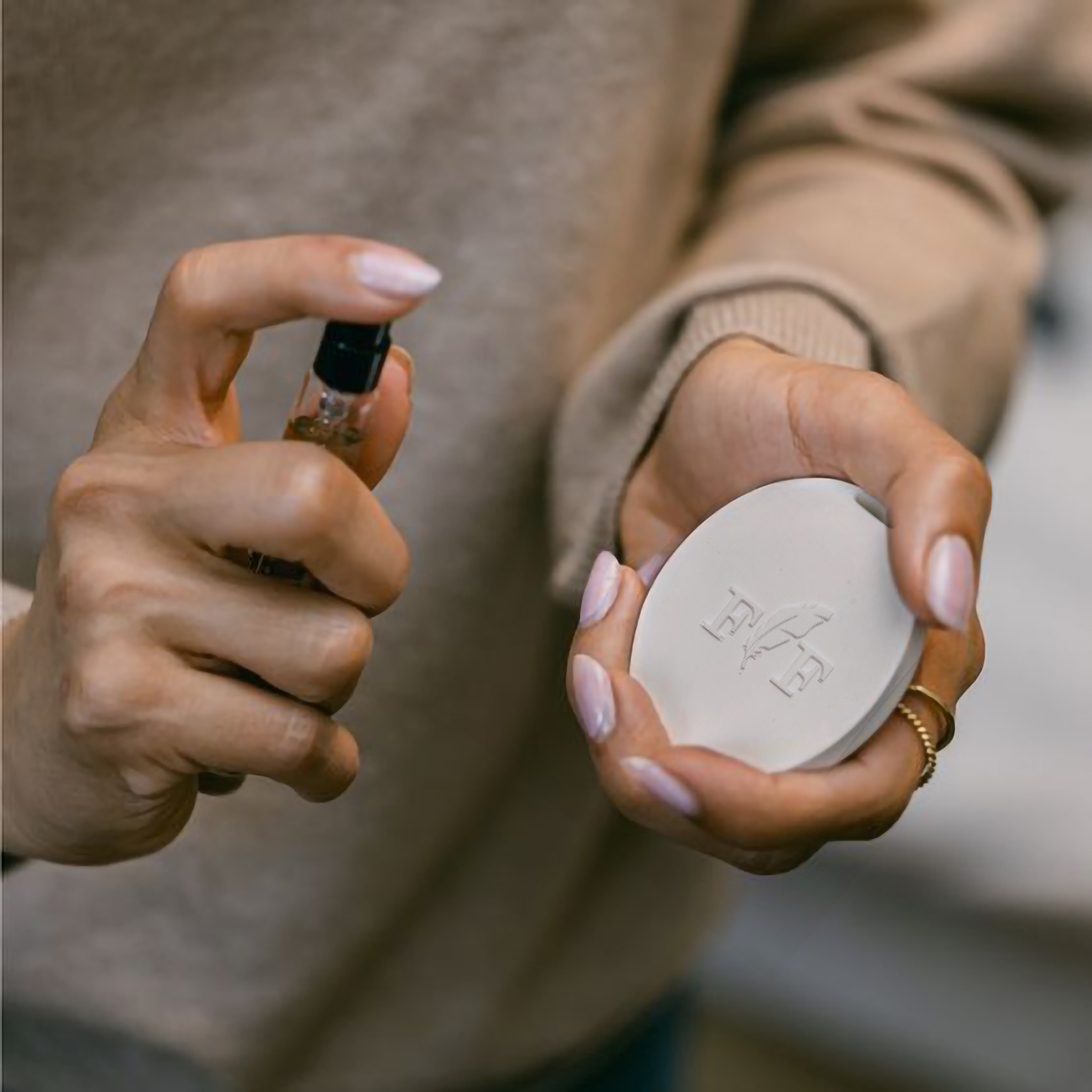 Breeze of Mind Scented Stone – Fables & Feathers